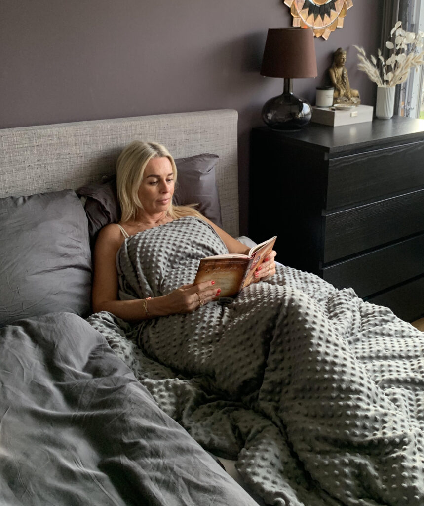 Bedre søvn med tyngdetæppe · By Silke Grane